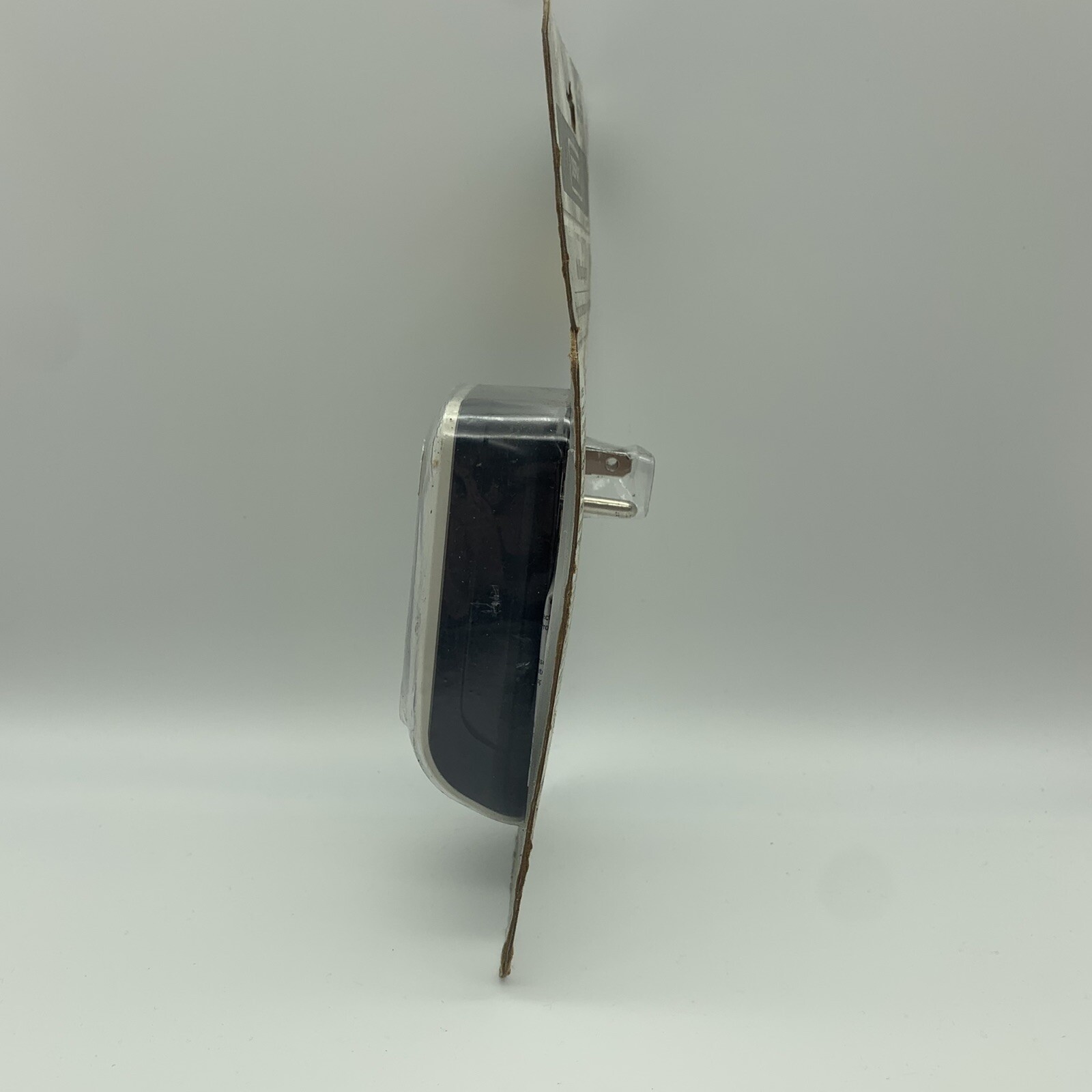 Defiant 6 Outlet Surge Protector Power Tap Ylct-30 Residential Wall ...