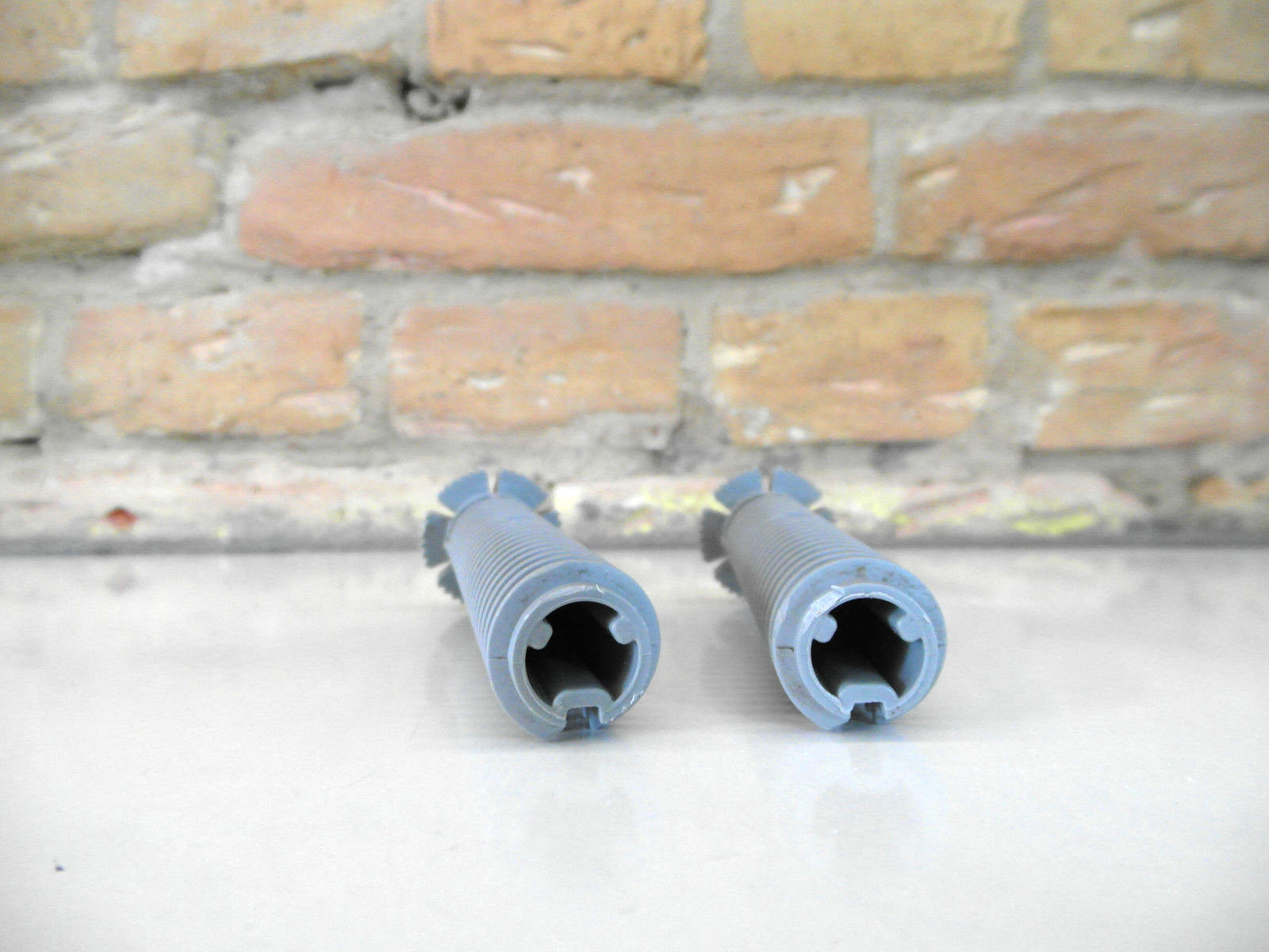 Orig. Miele Geschirrspülerfüße Stellfüße / Füße / Füsse 2 Stück M.-Nr ...