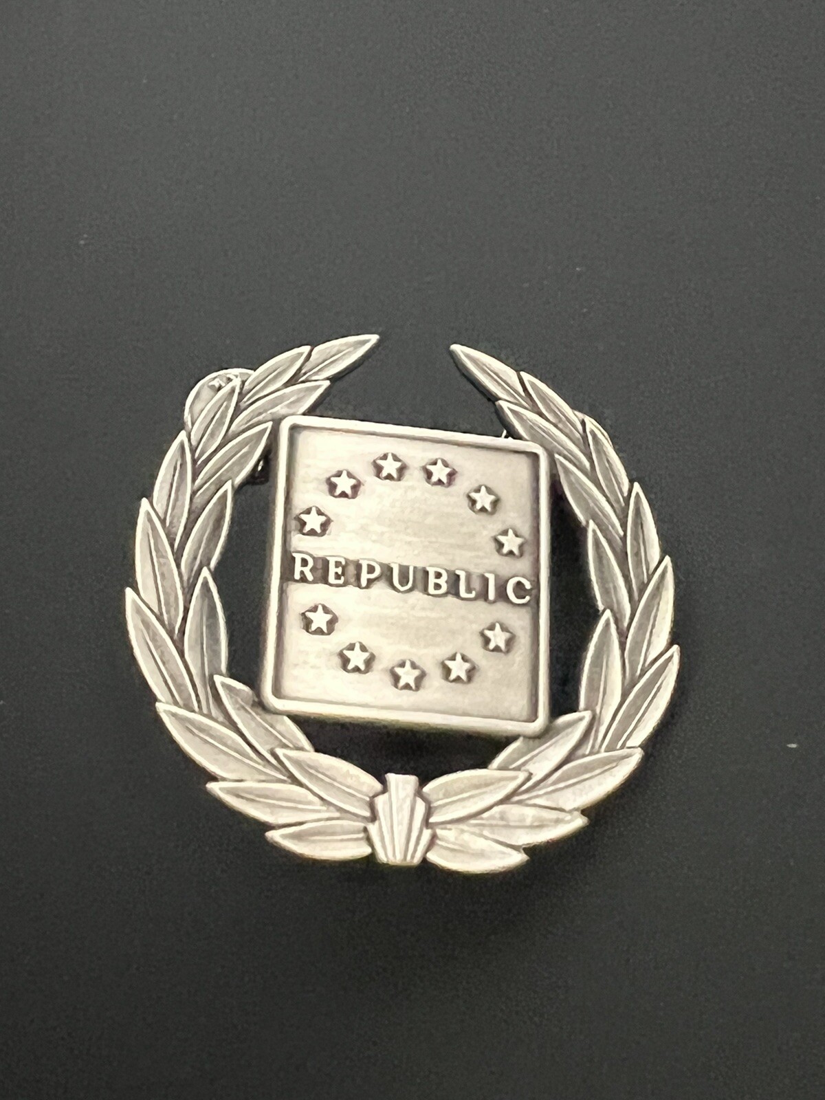 REPUBLIC CREST PEWTER LAPEL PIN | eBay