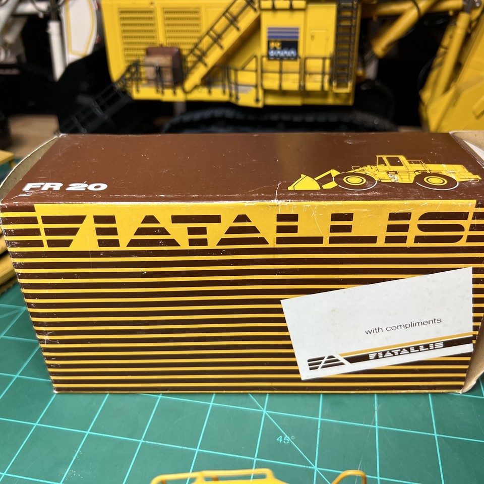 Fiat Allis FR20 Wheel Loader 1/50 Scale Diecast Old Cars Made in Italy ...