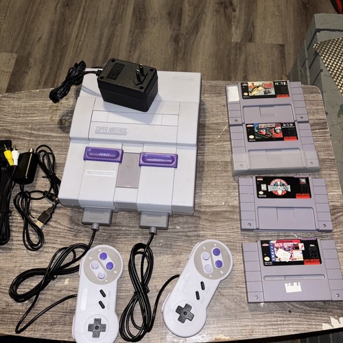 Super Nintendo Entertainment System SNES Console Bundle 1 Controller 4 ...