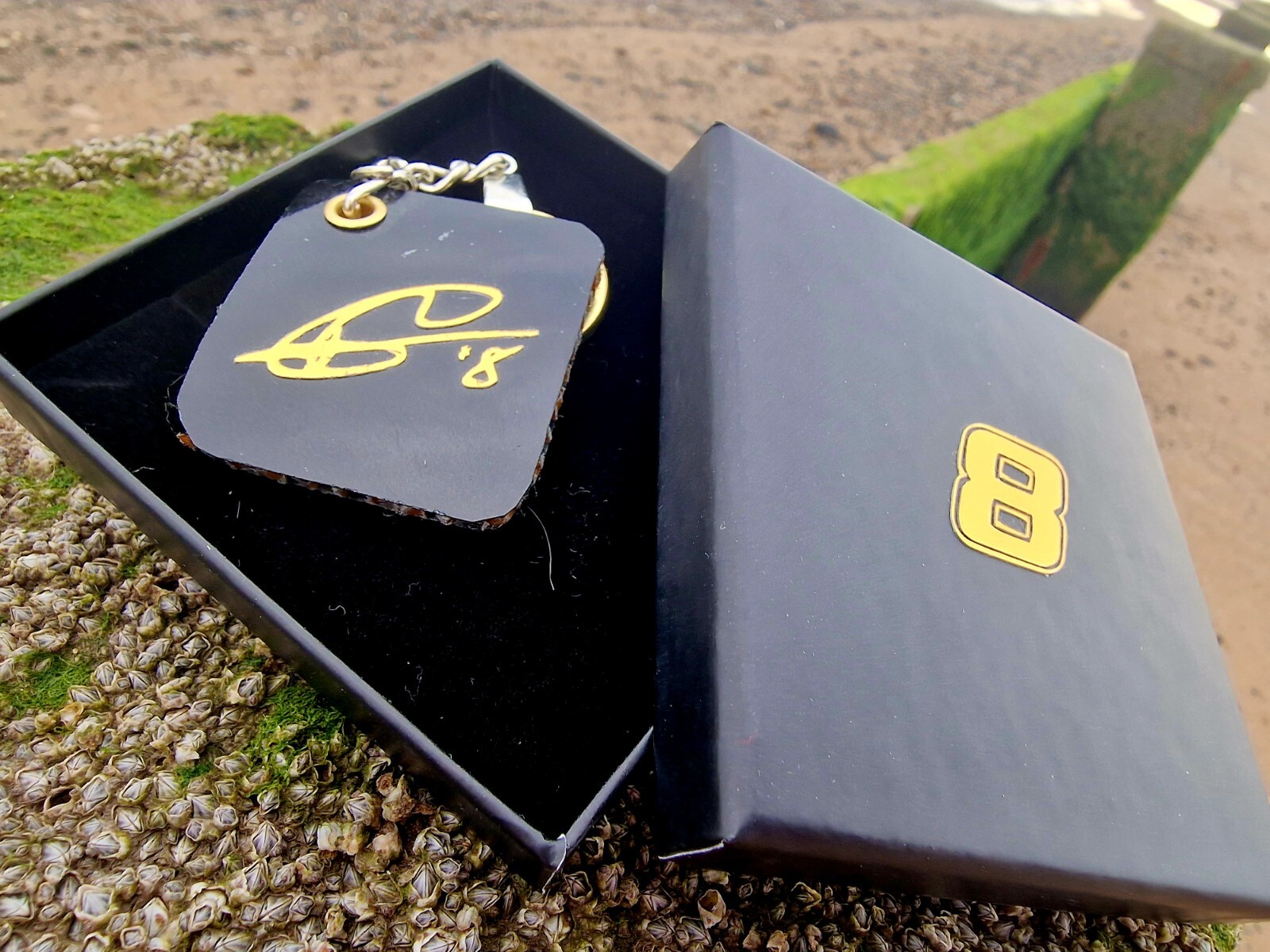 Genuine Lotus E22 F1 carbon fibre bodywork car part keyring Grosjean ...