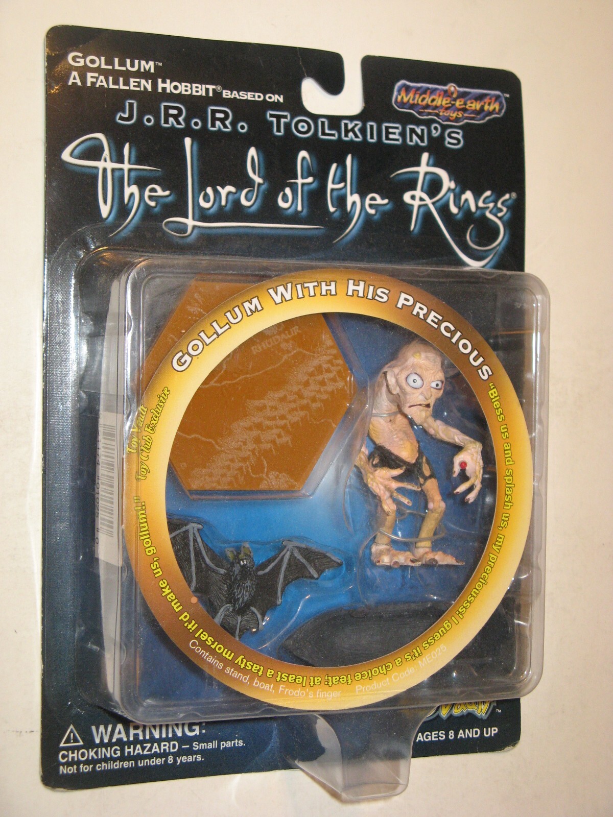 Gollum With His Precious Middle-Earth Toys Lord of the Rings LOTR Toy ...