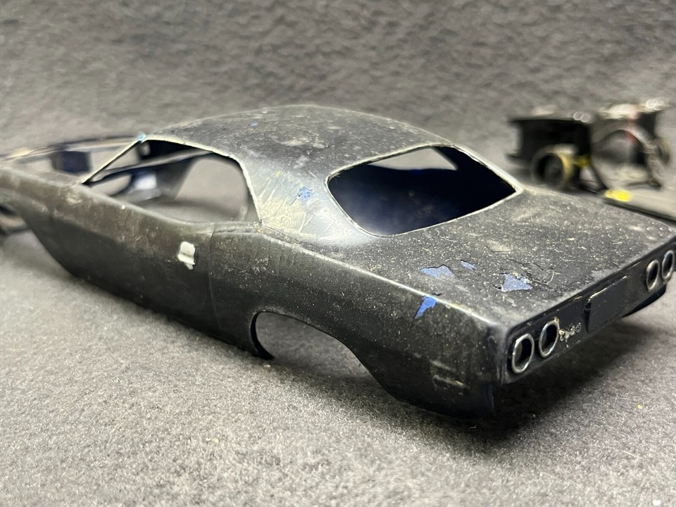 MPC '74 Barracuda Parts Pro Stocker Model 1/25 Built Street Machine ...