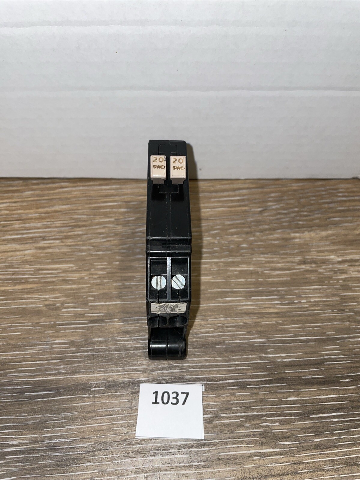 Circuit Breaker Eaton Cutler Hammer CHT2020 20/20 Amp 2 1 Pole Tandem ...