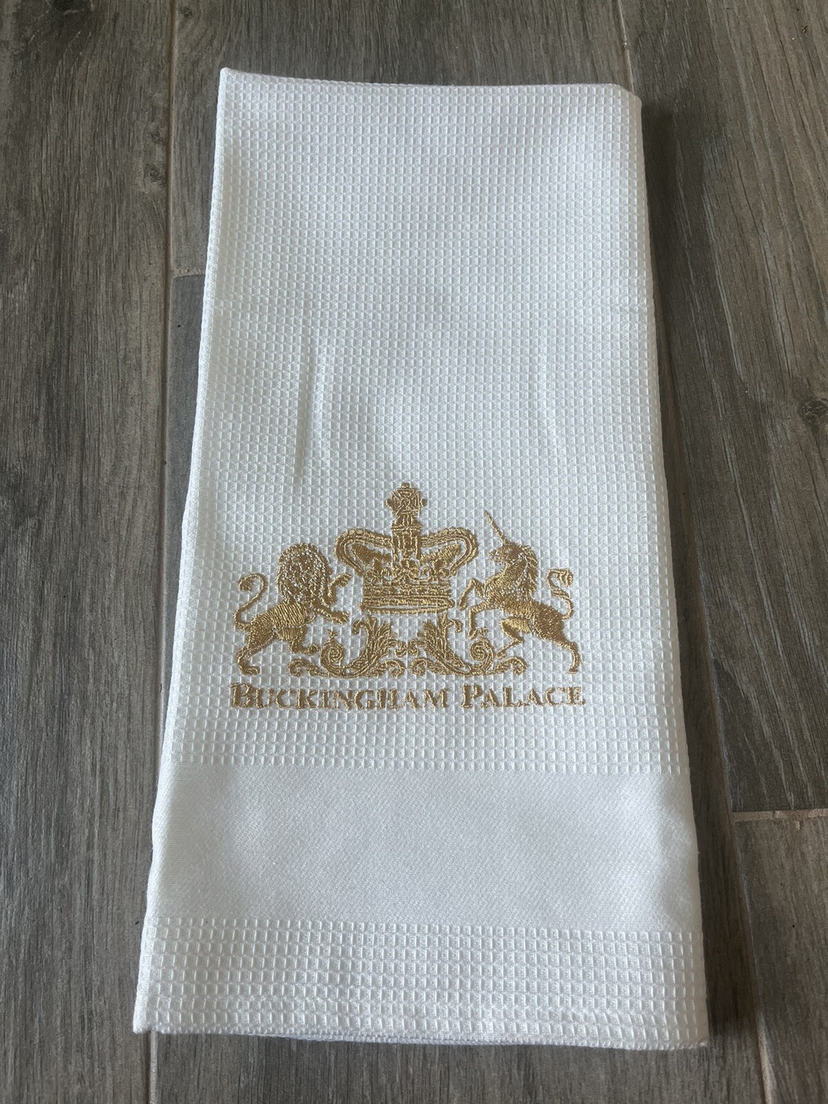 NWOT Buckingham Palace The Royal Collection Embroidered White Tea Towel ...