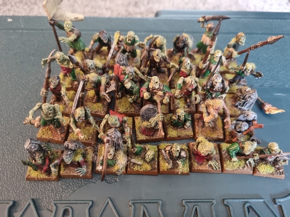 Warhammer Vampire Counts Zombie Horde set of 36 plastic miniatures ...