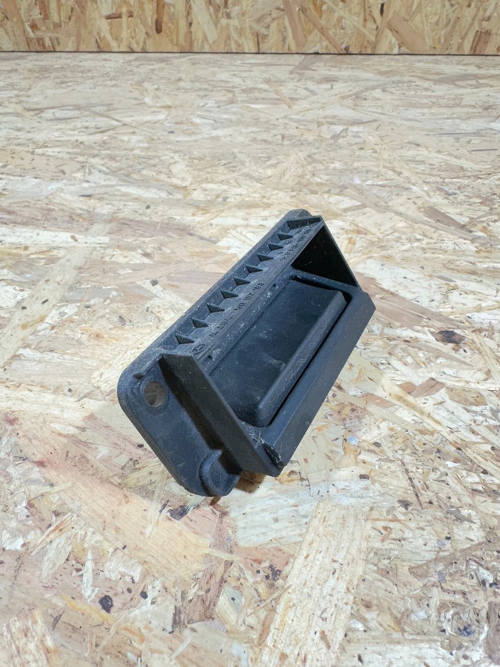 Mercedes C-Class W204 Trunk Hatch Handle A2047500293 | eBay