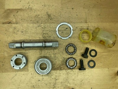 Bottom Brackets - Square Taper Iso - Nelo's Cycles