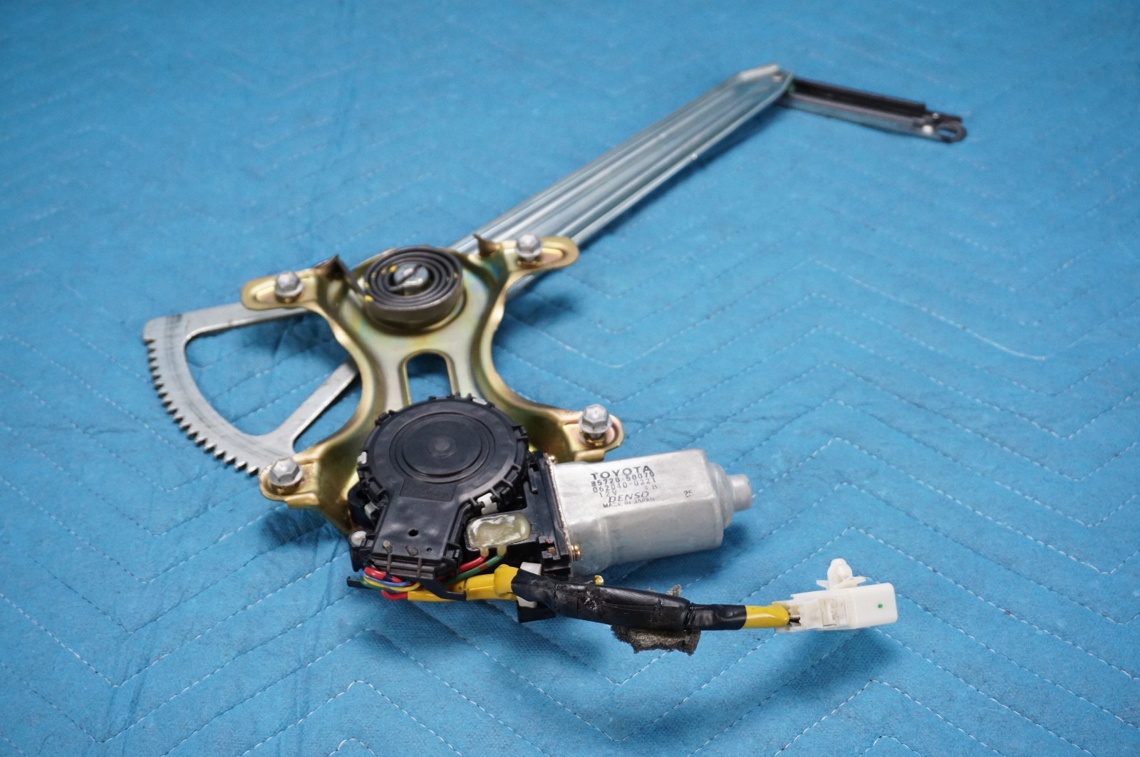 Lexus LS400 Rear Door Window Motor w/ Regulator Passenger's Side 1998 ...