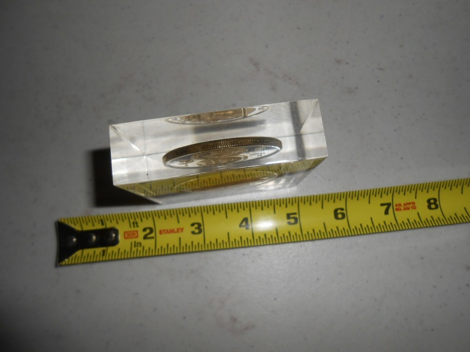 RARE 1989 PORTLAND OREGON MARATHON FINISHER MEDAL / COIN IN ACRYLIC | eBay