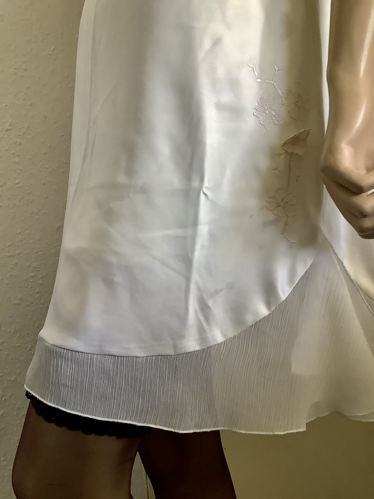 Beautiful Janet Reger Ivory Shiny Satin & Lace Nighti… - Gem