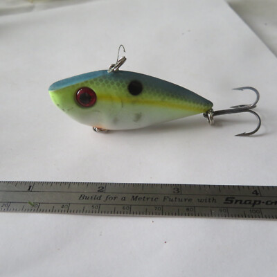 FISHING LURE UNKNOWN 2¾" RED EYE MINNOW BLUE, YELLOW, WHITE | eBay