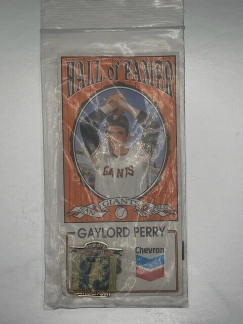 SAN FRANCISCO GIANTS Gaylord Perry HALL OF FAME CHEVRON HAT/ LAPEL PIN ...