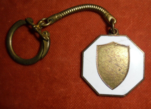 Porte-clés keychain Métal émaillé Blason USAREUR COM.Z SAFETY AWARD US ...