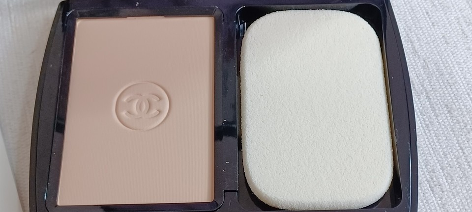 CHANEL Double Perfection Natural Matte Powder Makeup 20 Soft Beige NIB ...