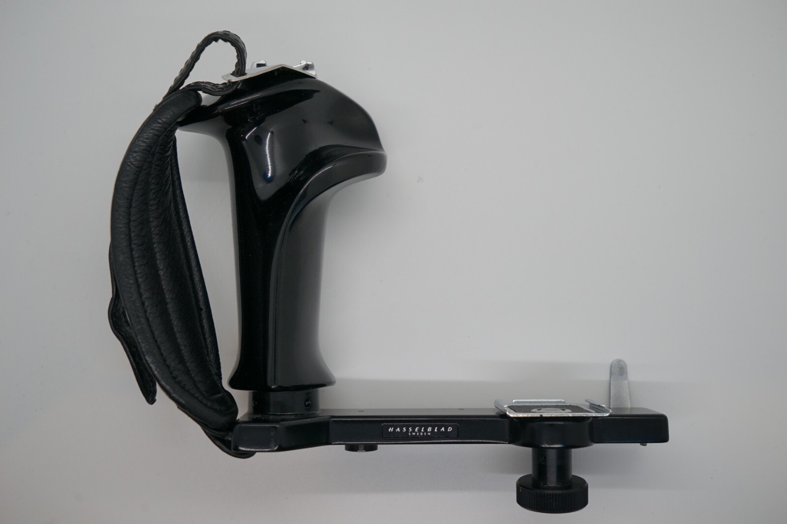 Hasselblad Flash Gun Bracket 45072 With Original Box & Manual SHIP for ...