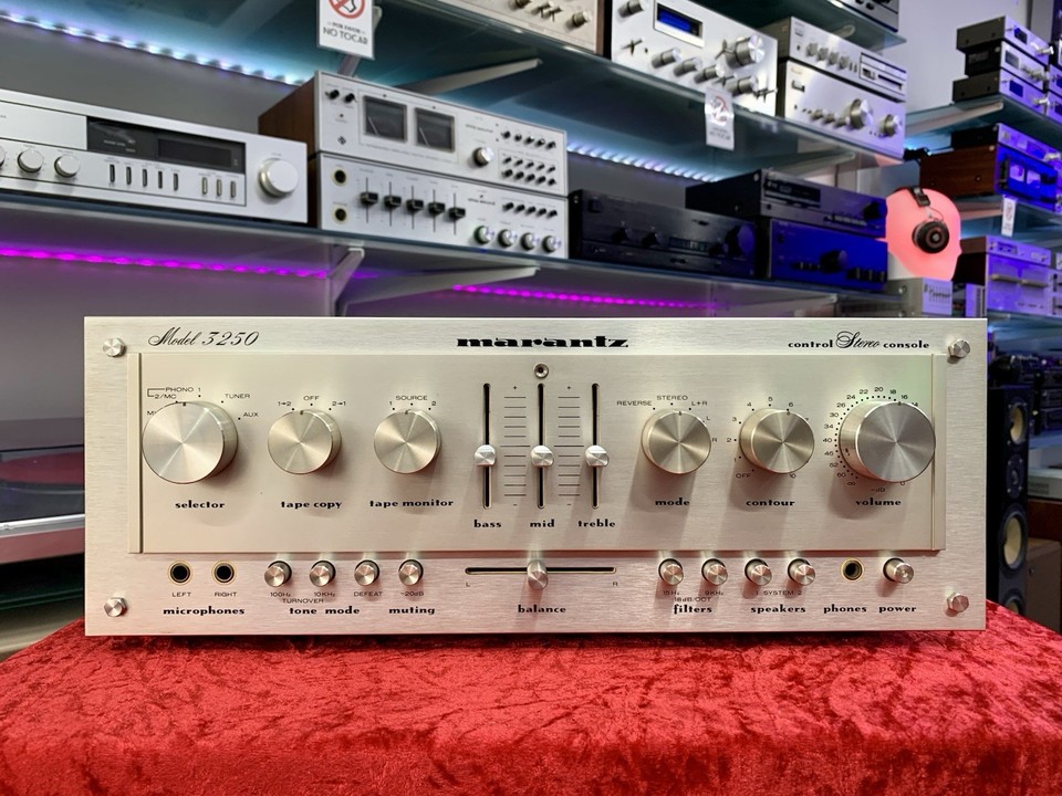Marantz Model 3250 Stereo Pre Amplifier Vintage 1978 High End Working ...