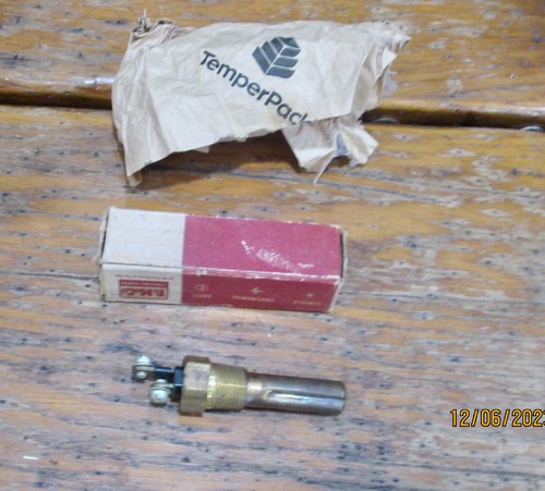 1940-53 Ford Flathead V-8 Engine Temperature Sending Unit NOS 8A-10884 ...