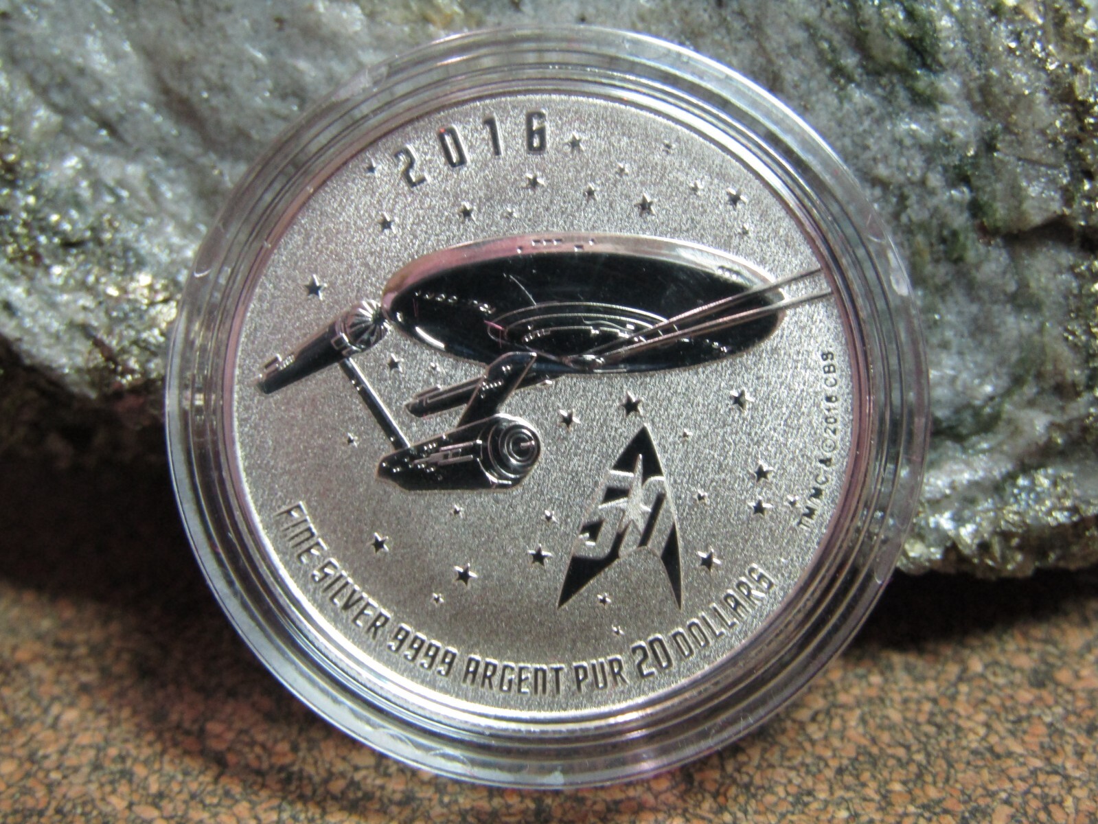 2016 Star Trek ship $20 silver coin with RCM card...have a look and try ...