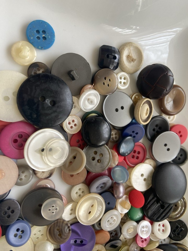 Lot Of Vintage Buttons | eBay