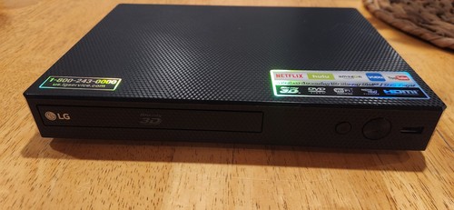 LG Blu-Ray / DVD / 3D Blu-Ray Player Model BP550 Compact Wi-Fi ...
