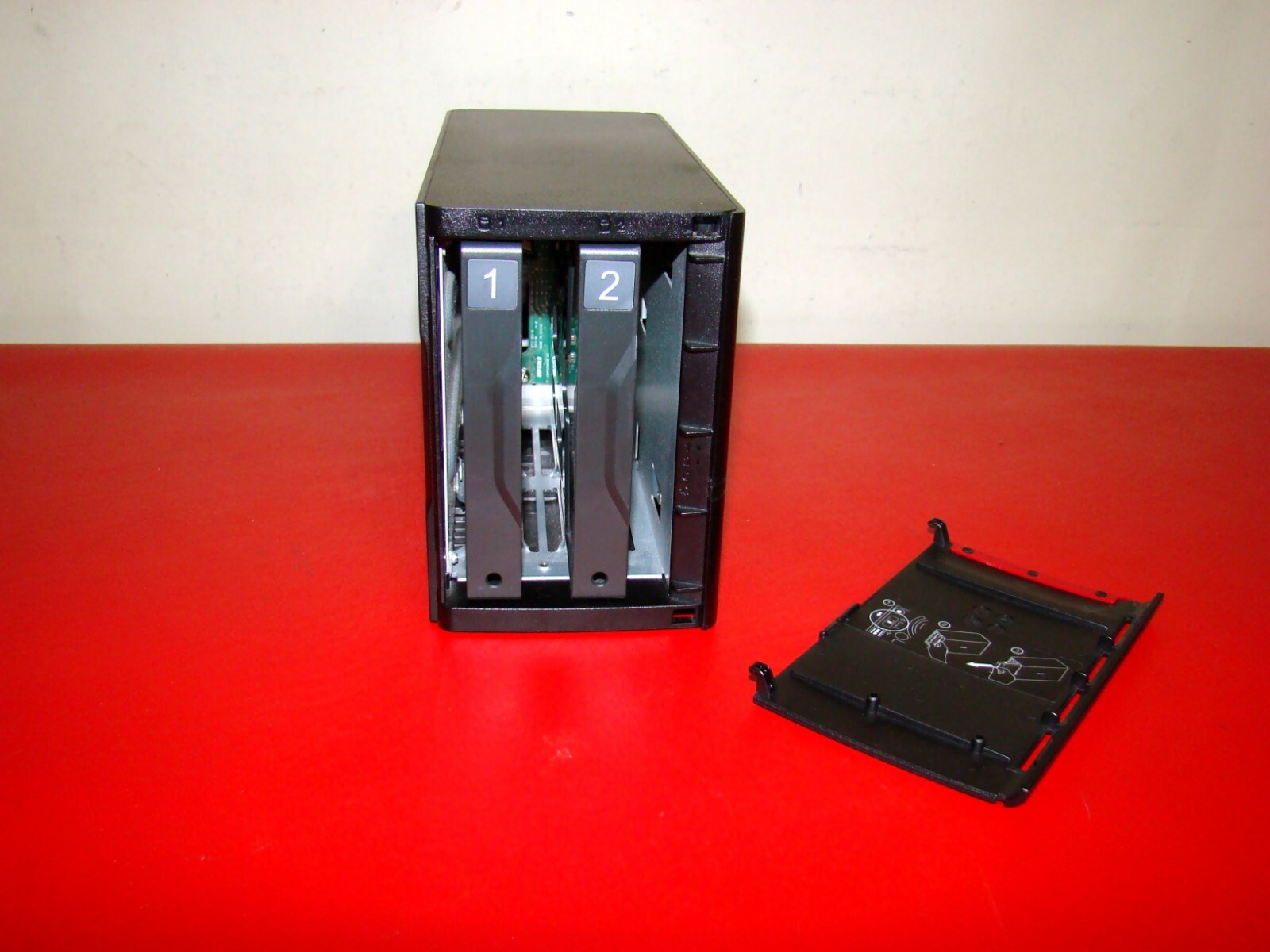 Buffalo - LinkStation LS220 2-Bay Network Storage FOR PARTS READ DES ...