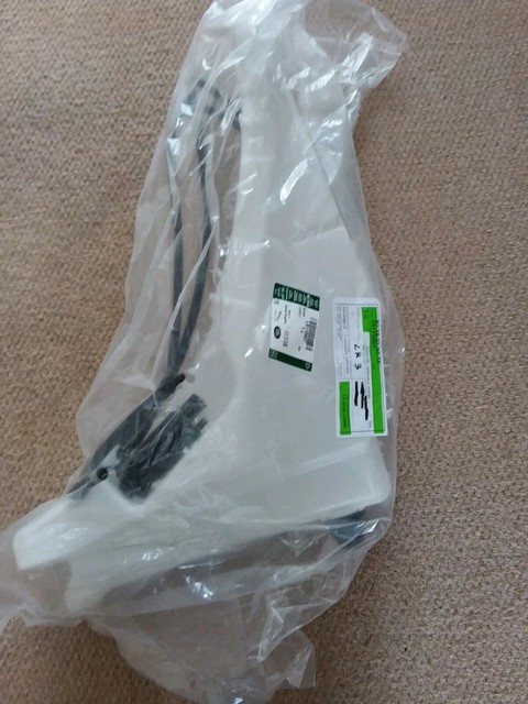 LR110607 Deposit Wiper Land Rover Range Sport HSE Year 2013 1395227 for ...