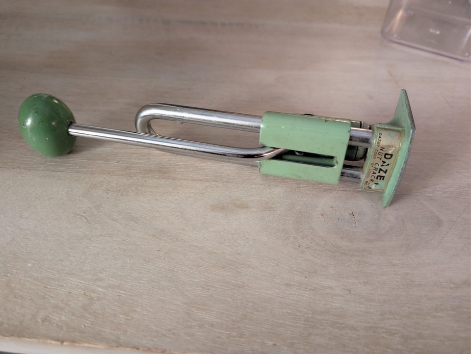 Dazey Nut Cracker 1940's, Works, Mint Green Handle, Saint Louis | eBay