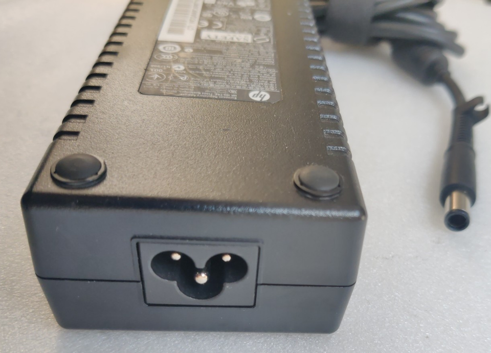 HP 135W 19.5V 6.9A AC Adapter Charger HSTNN-DA01 With UK Plug | eBay