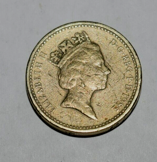 VINTAGE, GREAT BRITAIN (UK) COIN One (1) POUND, Queen Elizabeth ...