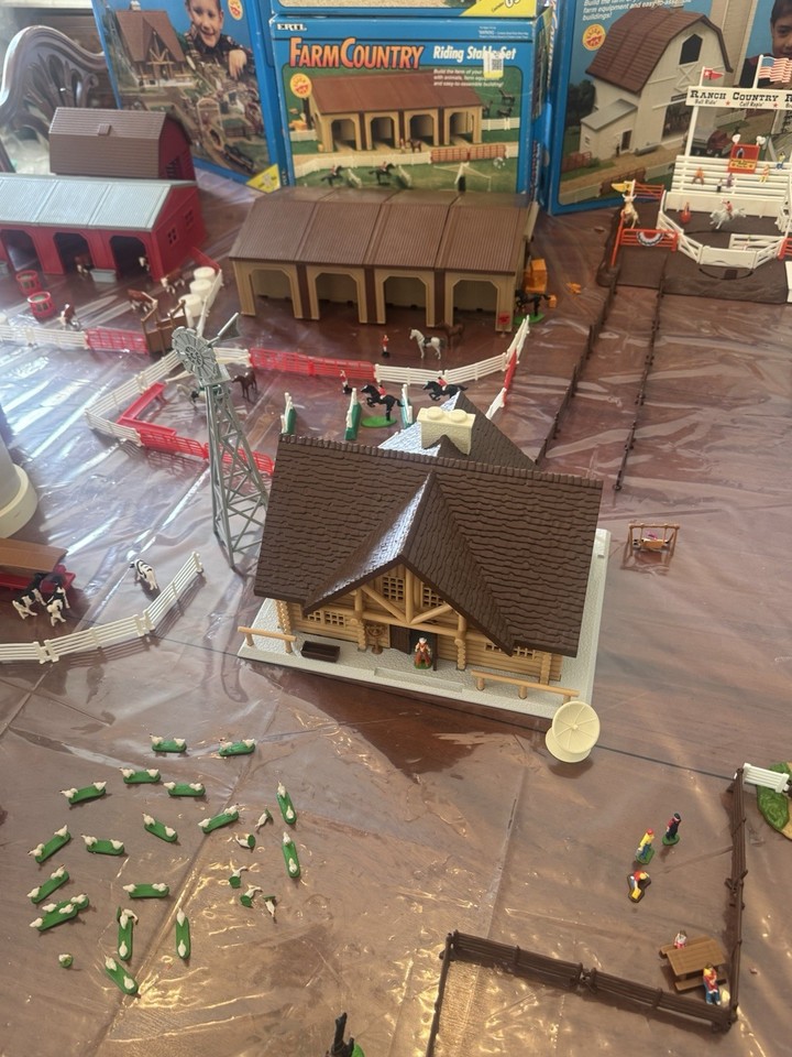 Farm Country ERTL Lot 7 Sets Longhorn Rodeo Hog Stable Dairy Cattle ...