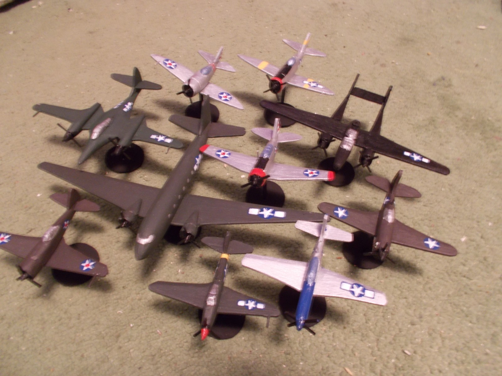 WW II American Aircraft Collection I: (10) Built and Painted, 1/144 ...