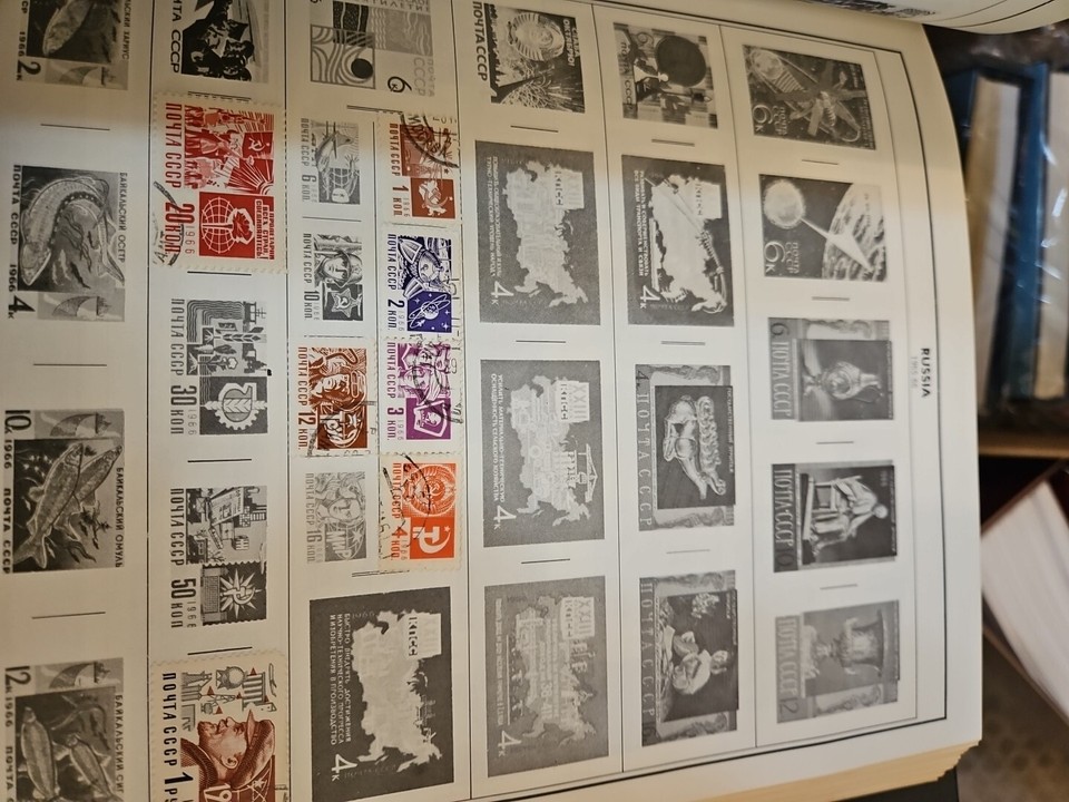 Over 1000 Stamps Standard World Harris Stamp Album Collection 8E46 | eBay