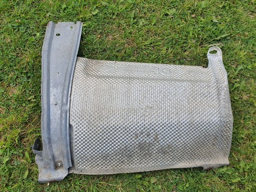 #032 MERCEDES C CLASS W204 C200 REAR MUFFLER LEFT OUTER SHIELDING ...