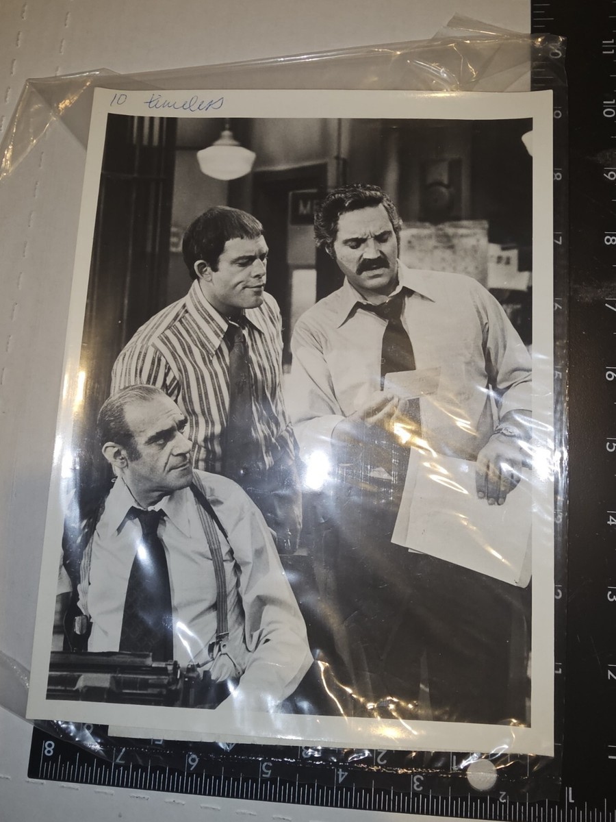 Abe Vigoda 1975