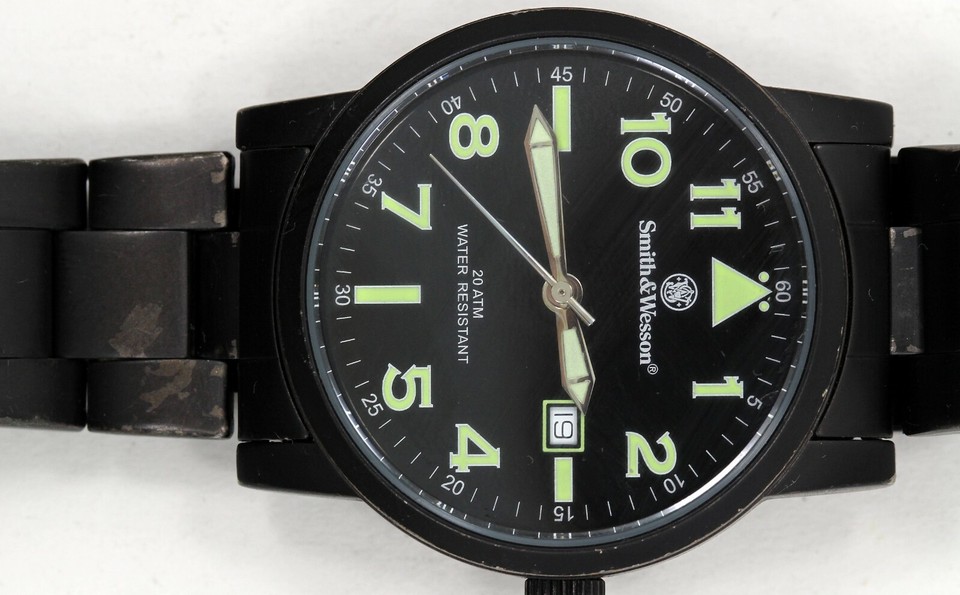 Smith & Wesson Pilots Watch Black Dial Analog Stainless Steel Back 39mm ...