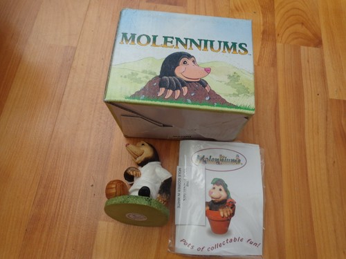 MOLENNIUMS DM60W MOLE SCORER WHITE FOOTBALL BOXED LTD EDITION/300 MOLE ...