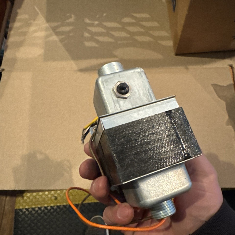 JOHNSON CONTROLS TRANSFORMER Y64T15-0 24v 92VA | eBay