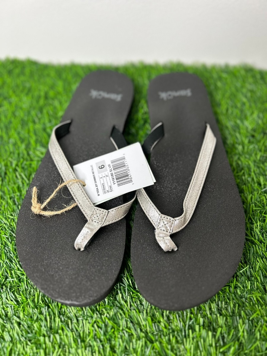 Sanuk Womens Champagne Yoga Joy Shimmer Metallic Flip Flop Sandal