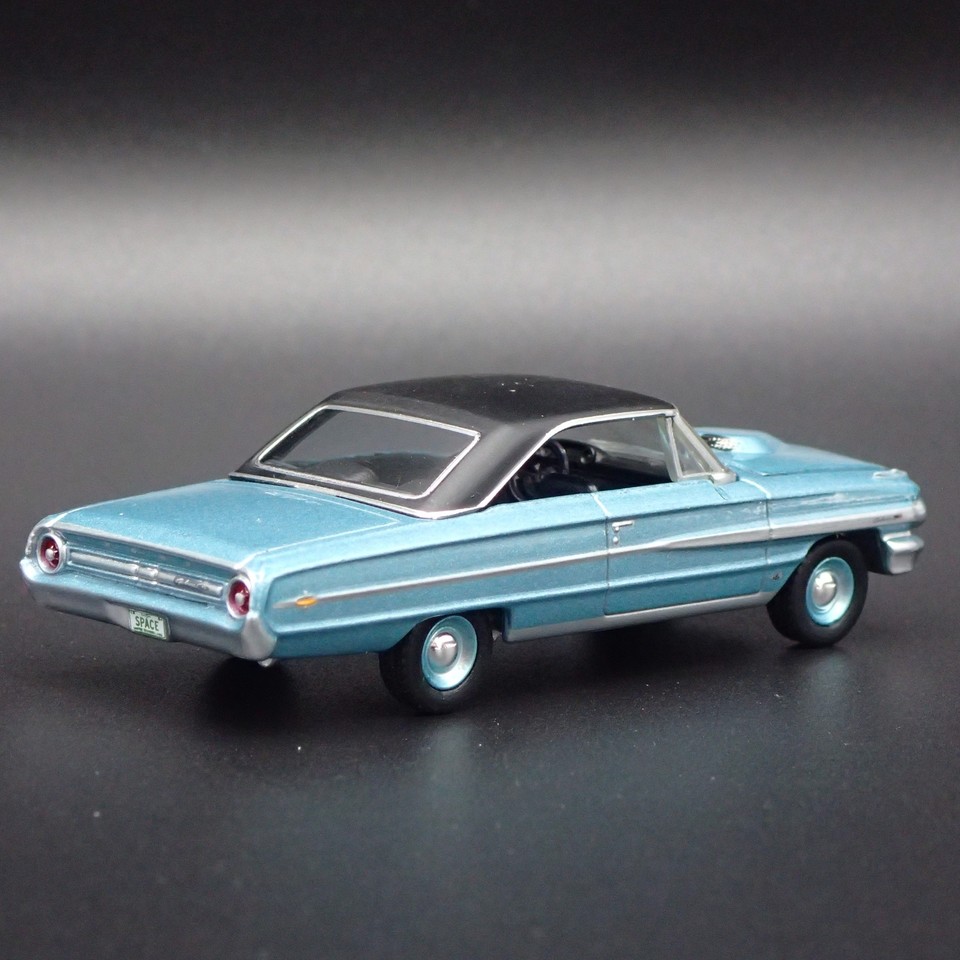 1964 64 FORD GALAXIE 500 XL 1/64 SCALE COLLECTIBLE DIORAMA DIECAST ...