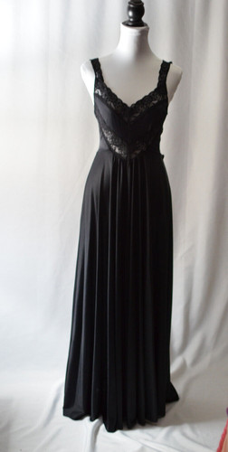 vintage olga grand sweep - Gem