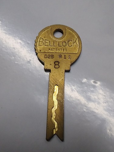 Bell Lock Key Antique Slot Machine Jukebox Penny Arcade # D2B611 D2B ...