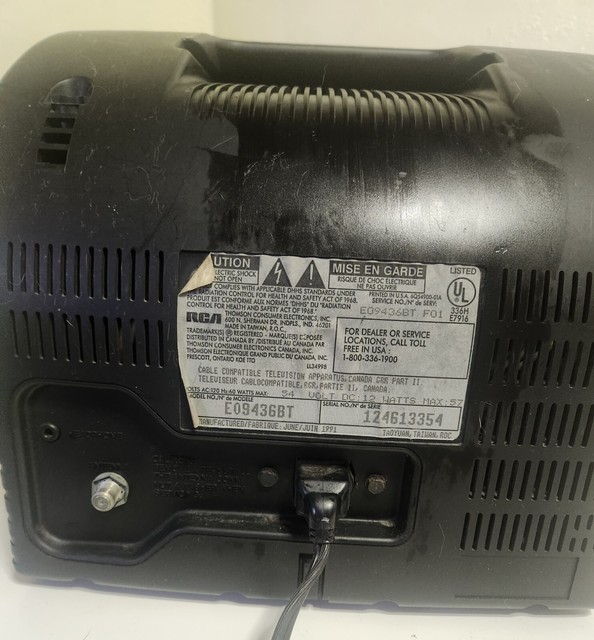 RCA Colortrak Space Saver 9" Color CRT Television E09436BT With OEM ...