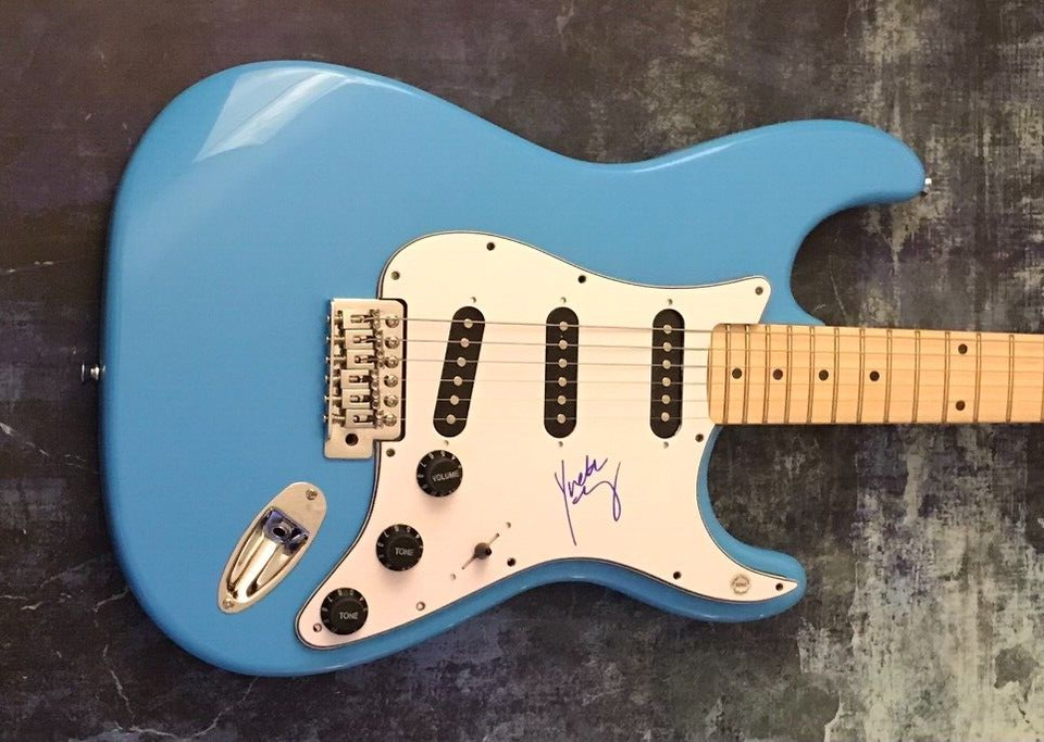 GFA Covet Band Guitarist * YVETTE YOUNG * Signed Electric Guitar PROOF ...