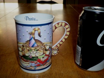 DANBURY MINT- COMICAL CATS - "PARTY TIME", Porcelain Coffee Cup, By G ...