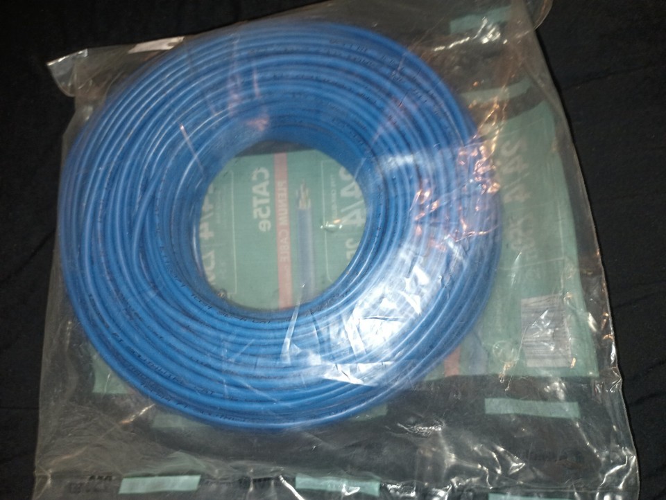 Southwire Type CMP-BLUE 24/4 250 Ft. Plenum Cable CAT5e New | eBay