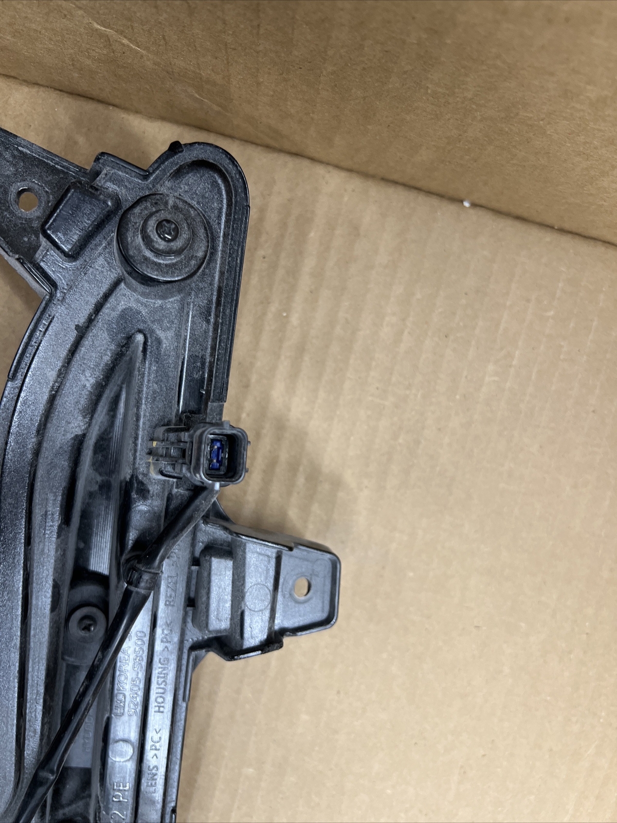 Hyundai 92405-S8500 LAMP ASSY-REAR FOG & R/REFL,LH | eBay