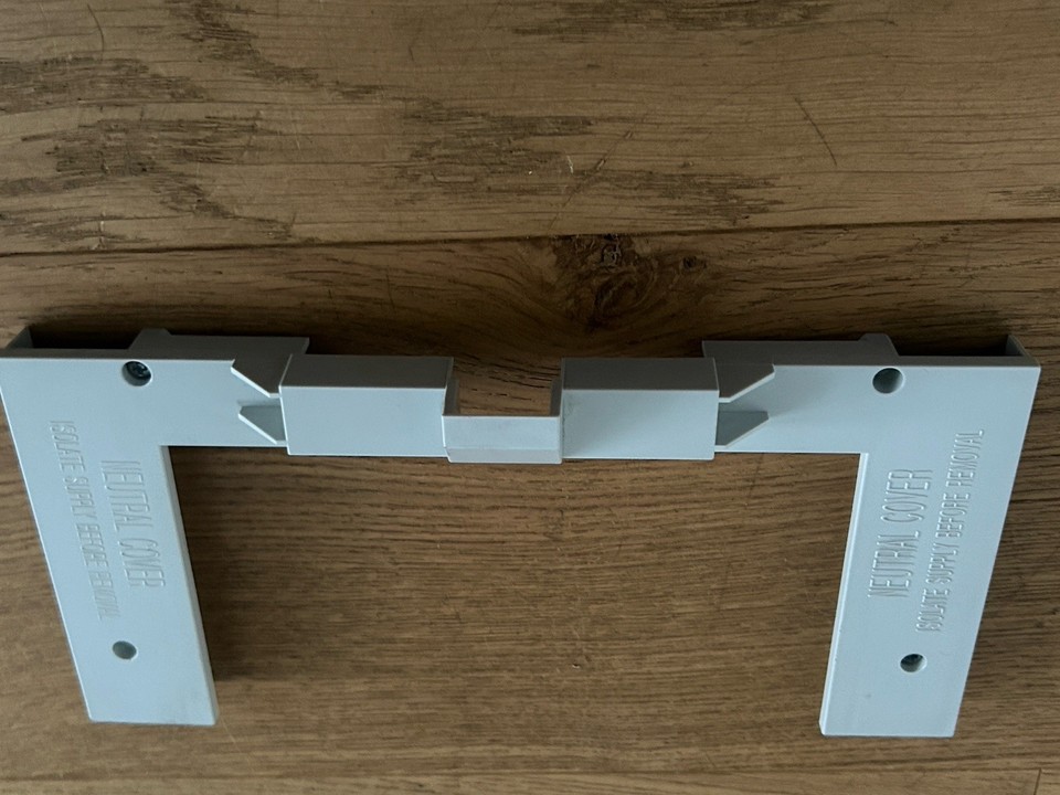 Merlin Gerin Schneider 3 Phase Distribution Board Neutral Bar Cover ...