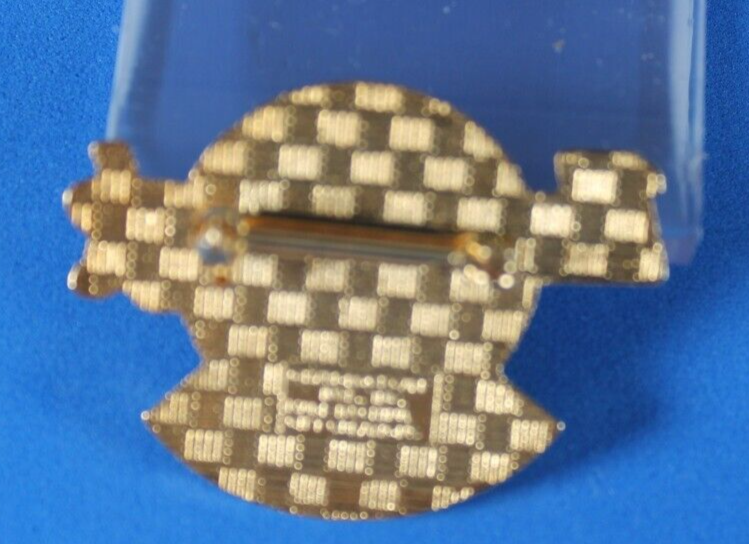 Hard Rock Cafe Berlin Pinback 1990s Flag Colored Logo Collectable Black ...